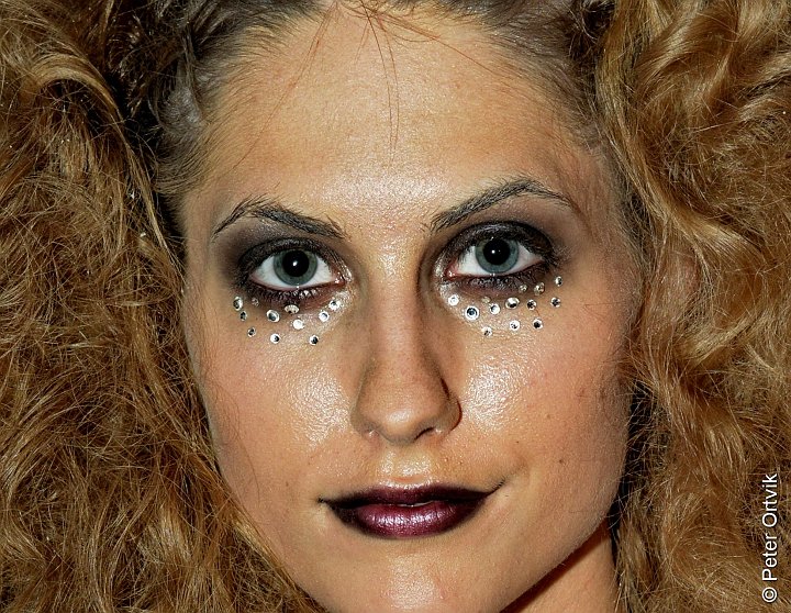 makeUpStore faces/Frontface003